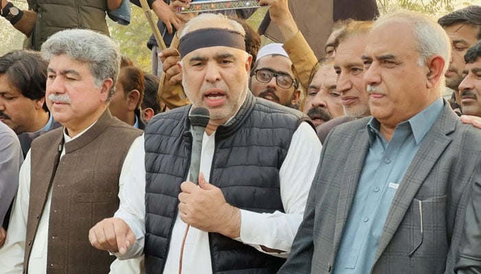 Asad Qaiser fears quasi-monarchical system