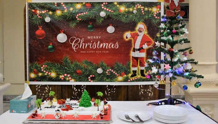 Muslim, Christian students celebrate Christmas