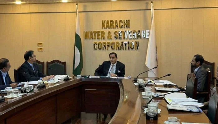 Karachiites to get piped water as KMC decides to end supply through ...