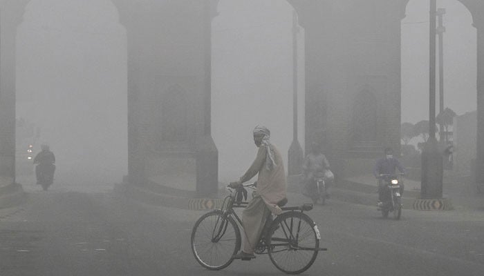 ‘Pakistan needs $565.7bn to meet climate commitments by 2035’