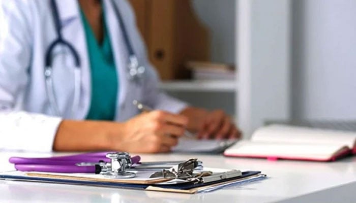 No Pakistani graduating from 8 states clears PMDC’s exam