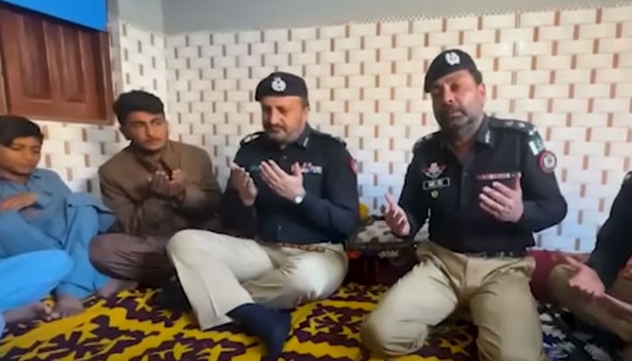 IGP visits Shikarpur, announces package for martyred SHO’s family