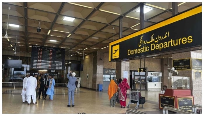 Legislators in NA slam 'poor management' at Karachi airport