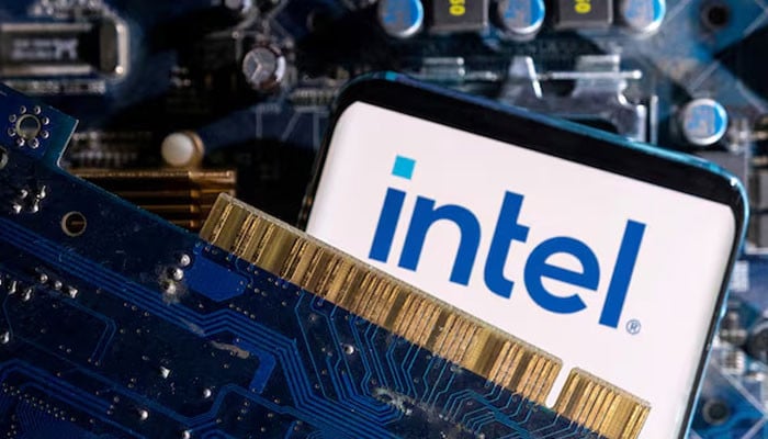 Intel soars on signs AI boom for CPUs is here