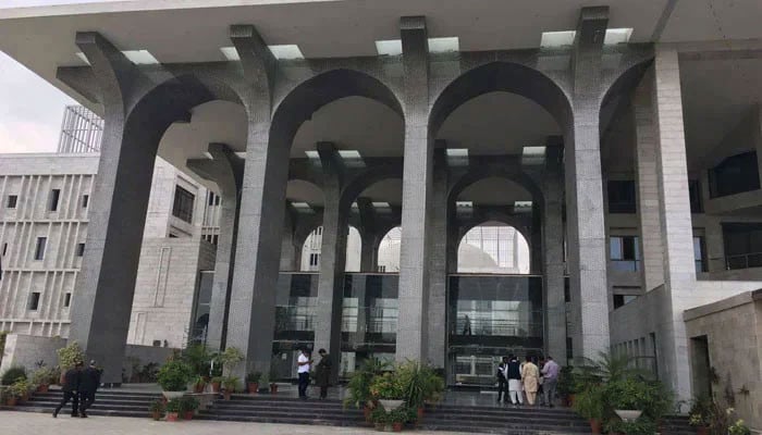 IHC hears today pleas of 20 more owners of One Constitution Avenue ...