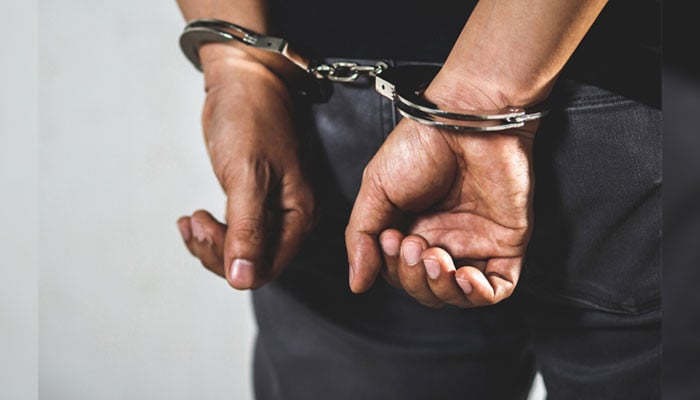 Robber injured by accomplices’ firing arrested