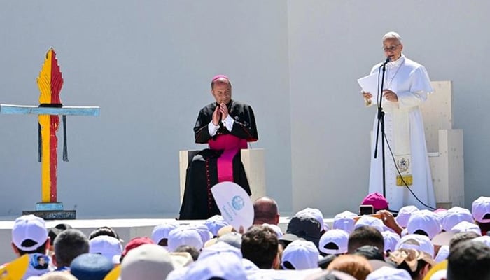 ‘All of us are migrants,’ pope says in Canary Islands