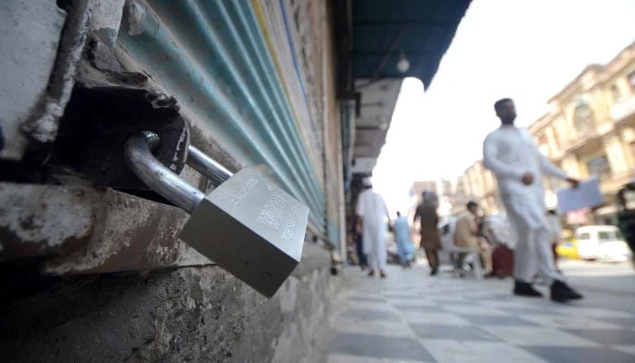 Jewellers down shutters against taxes in Swabi
