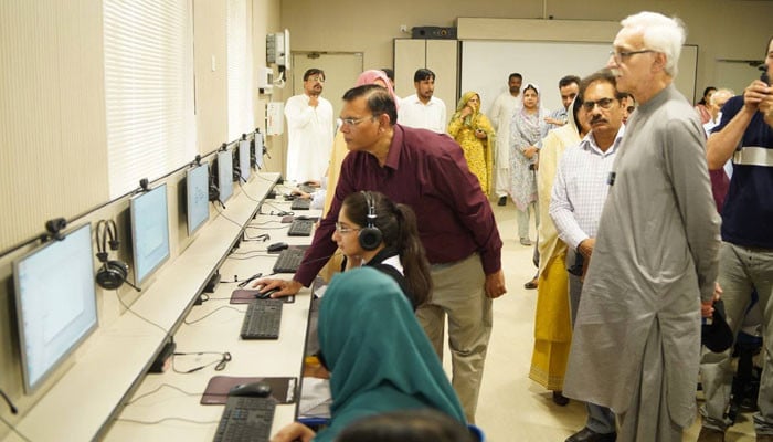 Govt Graduate College gets computer lab