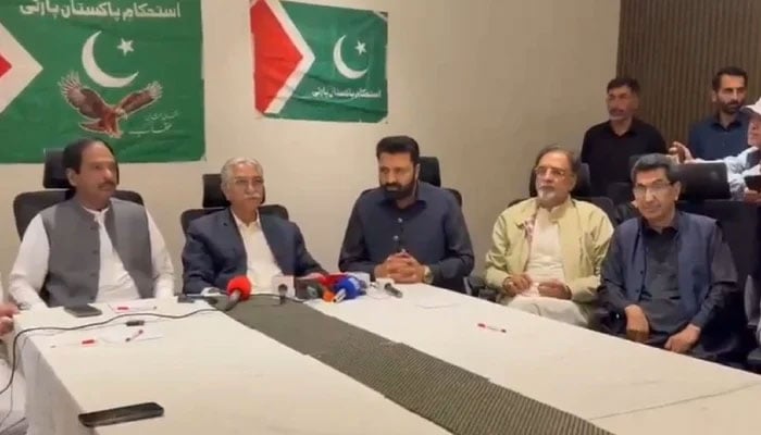 PPP, IPP announce alliance for GB govt formation