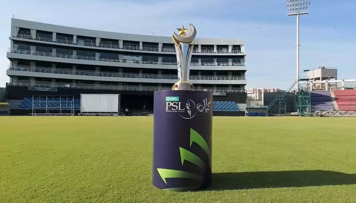 PSL 11's 'infinity' trophy unveiled at Karachi stadium